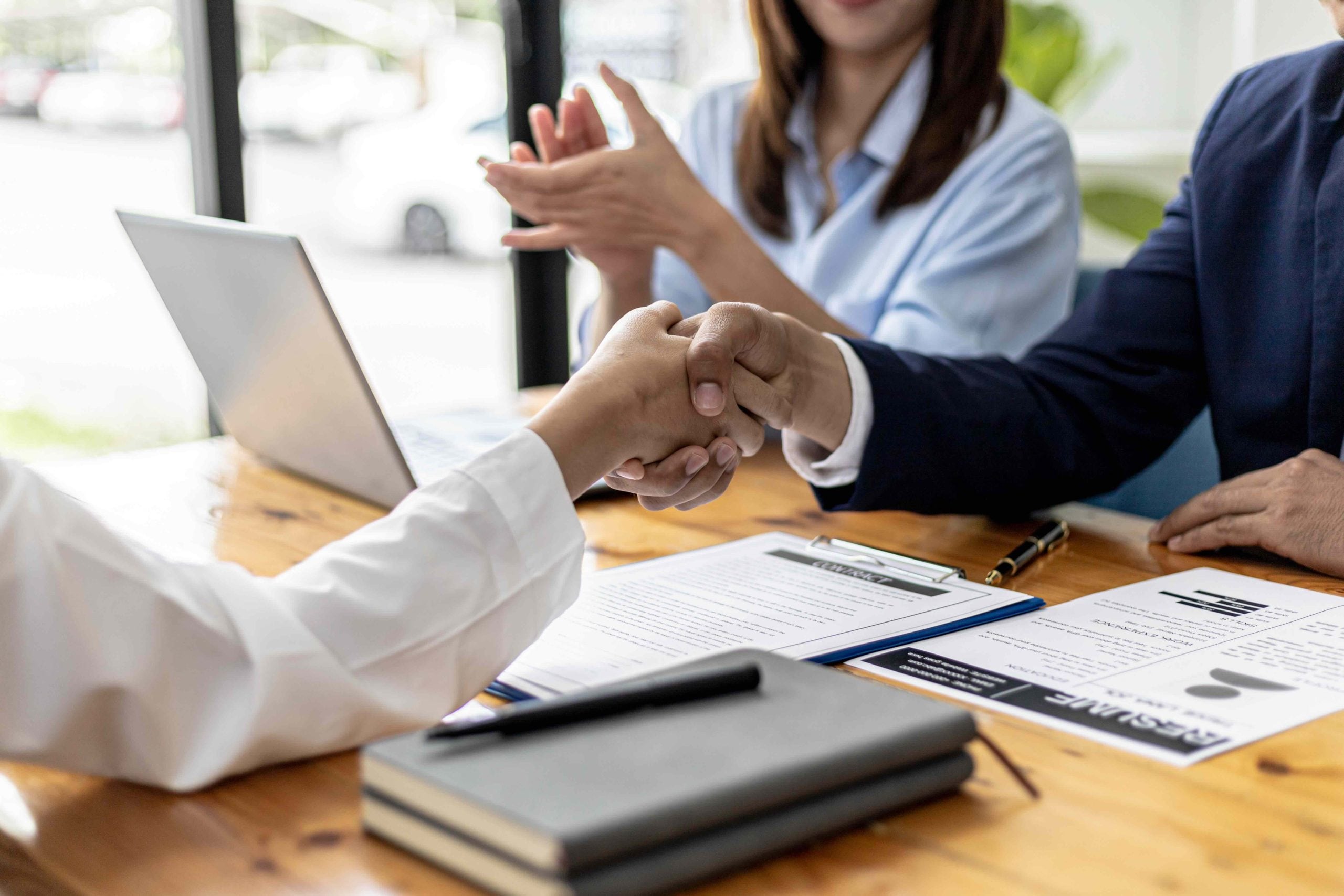 Currency Exchange Payments for the Manufacturing Industry - Fiscal FX